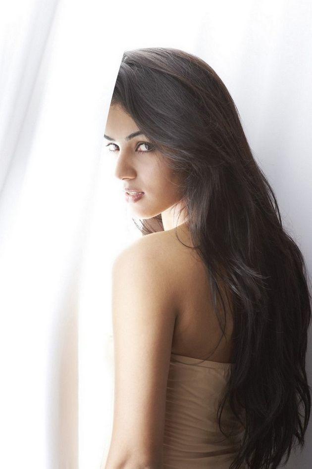 Sonali Chauhan Photo Shoot Stills