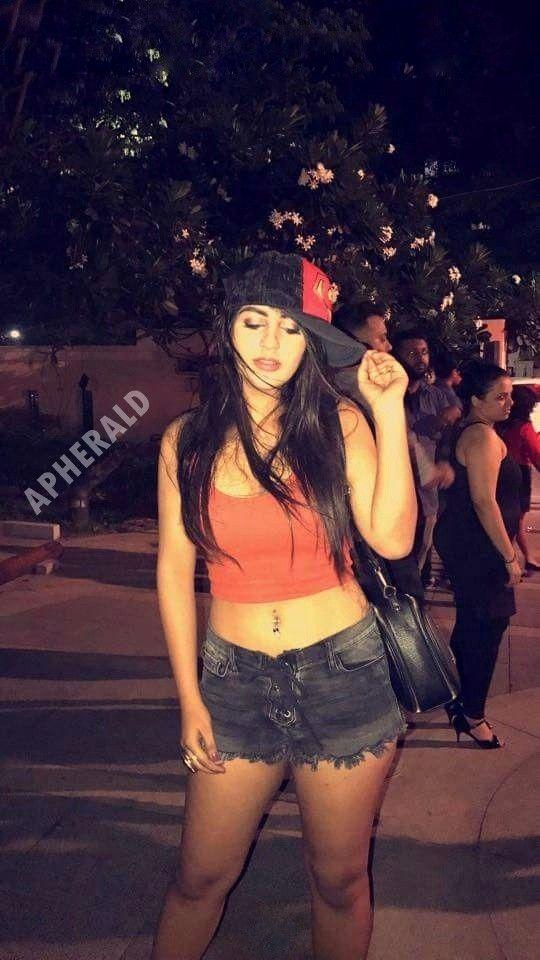 Young Actress Private Night New Year Party Fun Photos Leake 6985