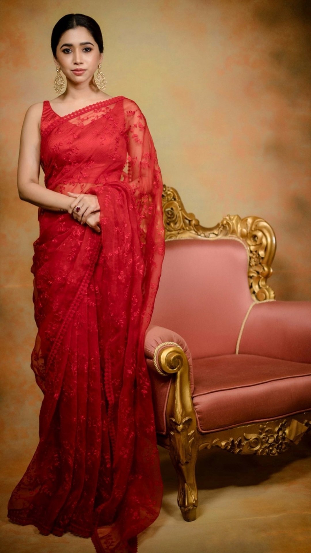 Actor Jayam Ravi Wife Aarti Ravi Hot In Red Transparent Sar