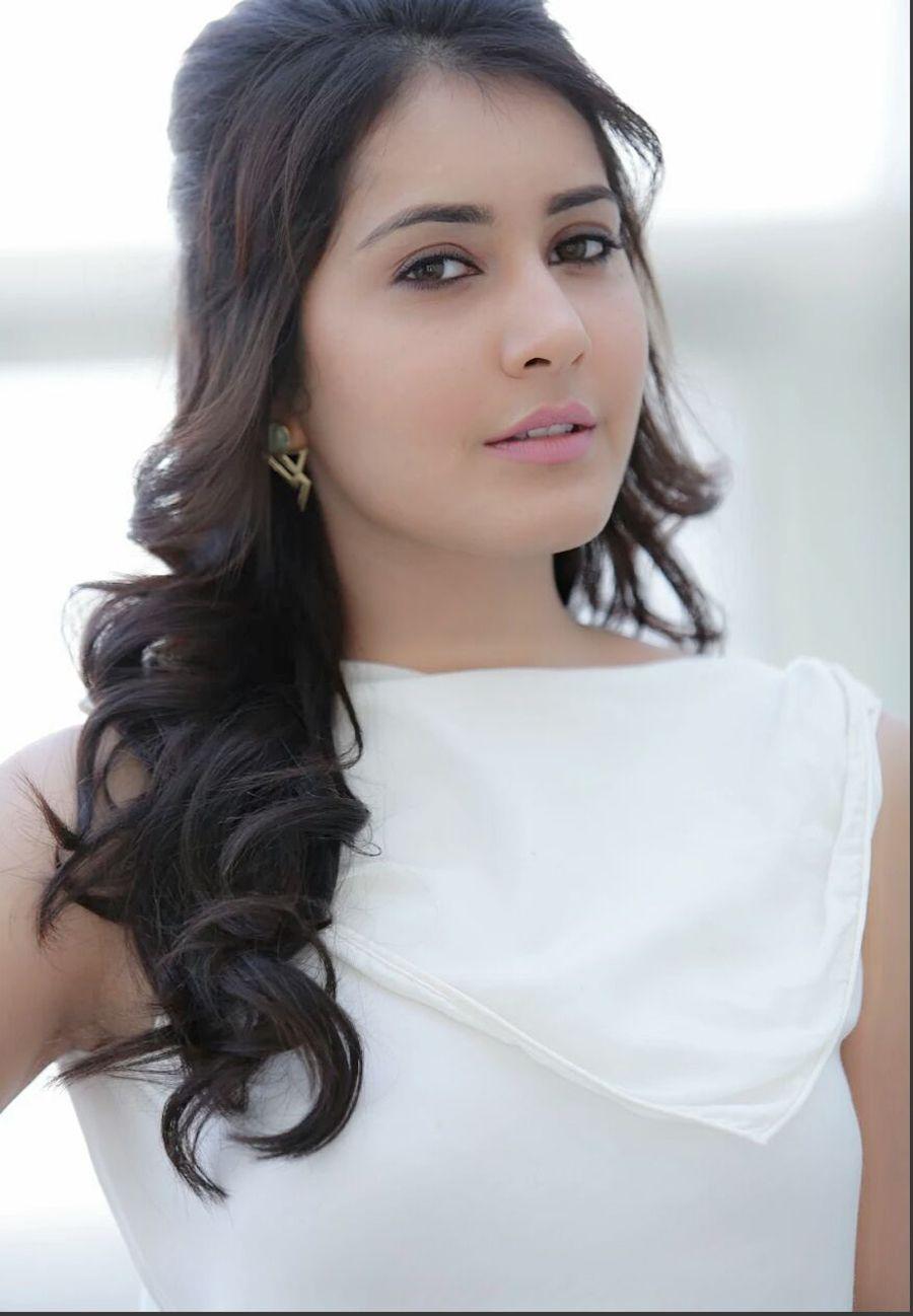 Actress Rashi Khanna Pics