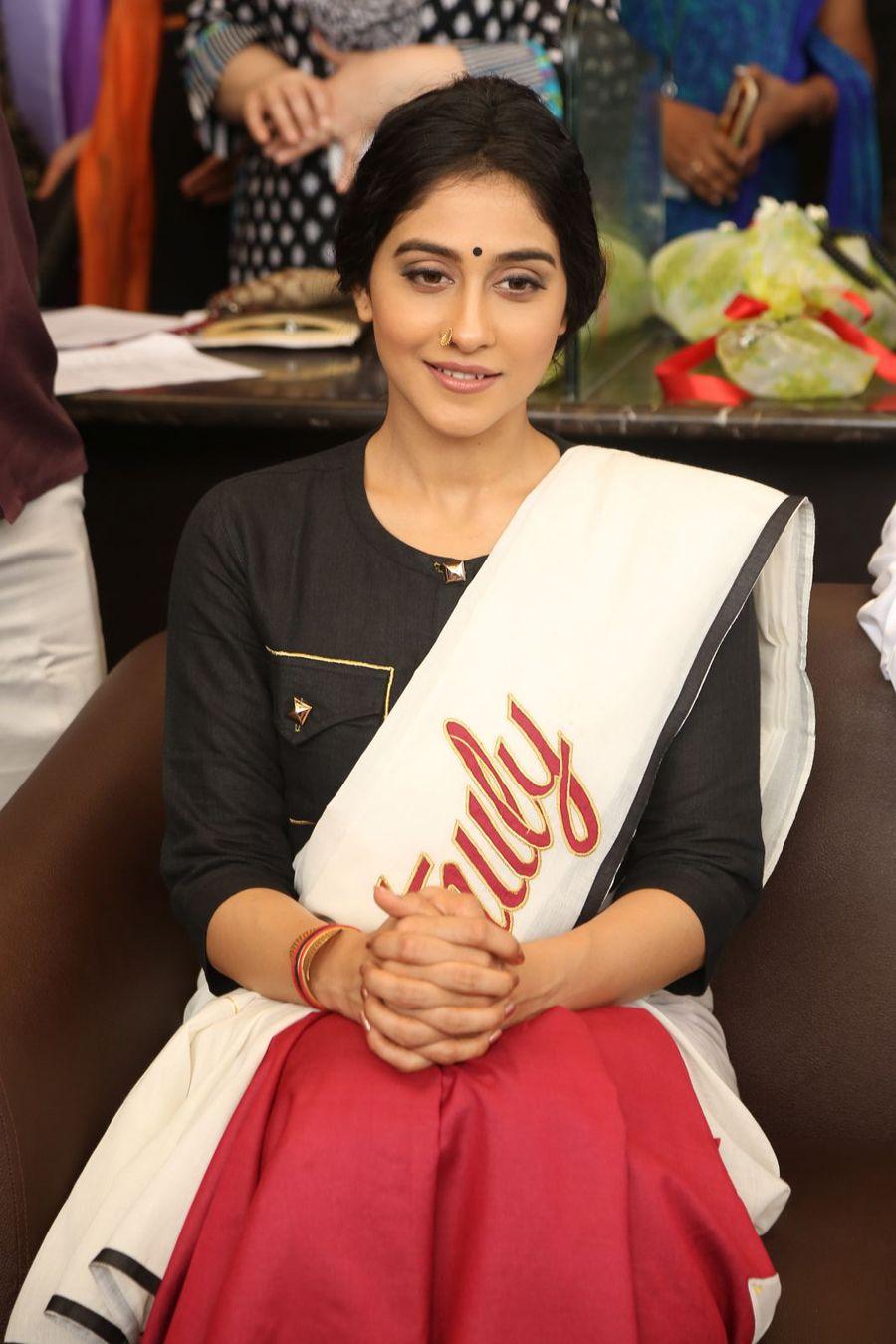 Actress Regina New Photos