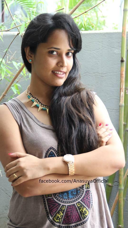 Anchor Anasuya Rare Images