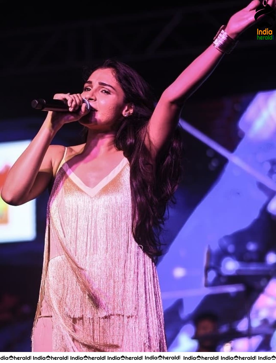 Andrea Jeremiah Latest Hot Photos during a Concert Show in