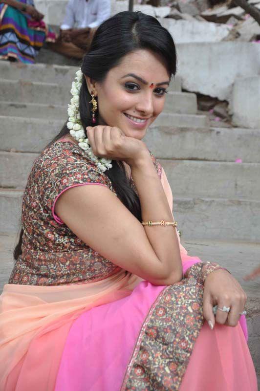anitha saree stills
