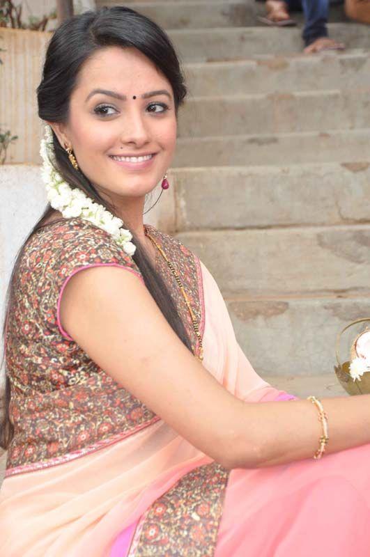anitha saree stills