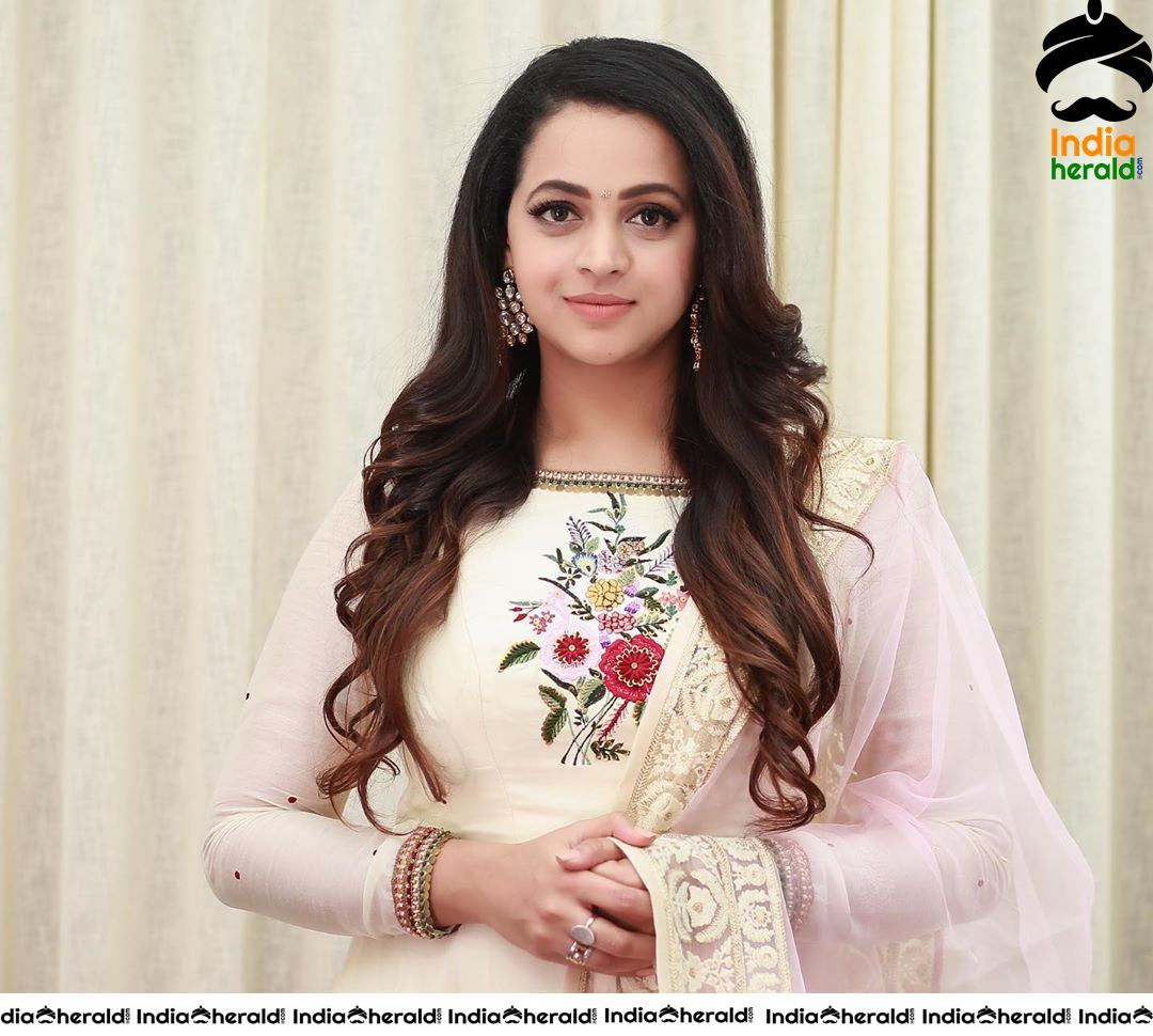 Bhavana Latest Photoshoot in White Chudi will make your day