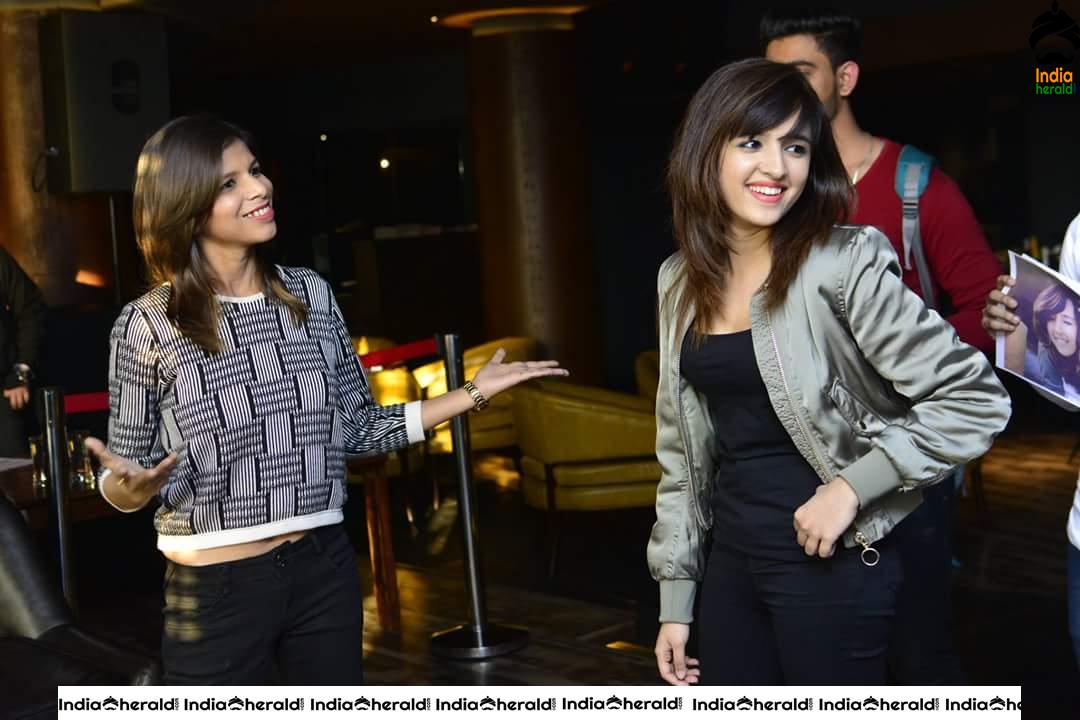 Cute Adorable and Hot Photos Collection of Shirley Set 5