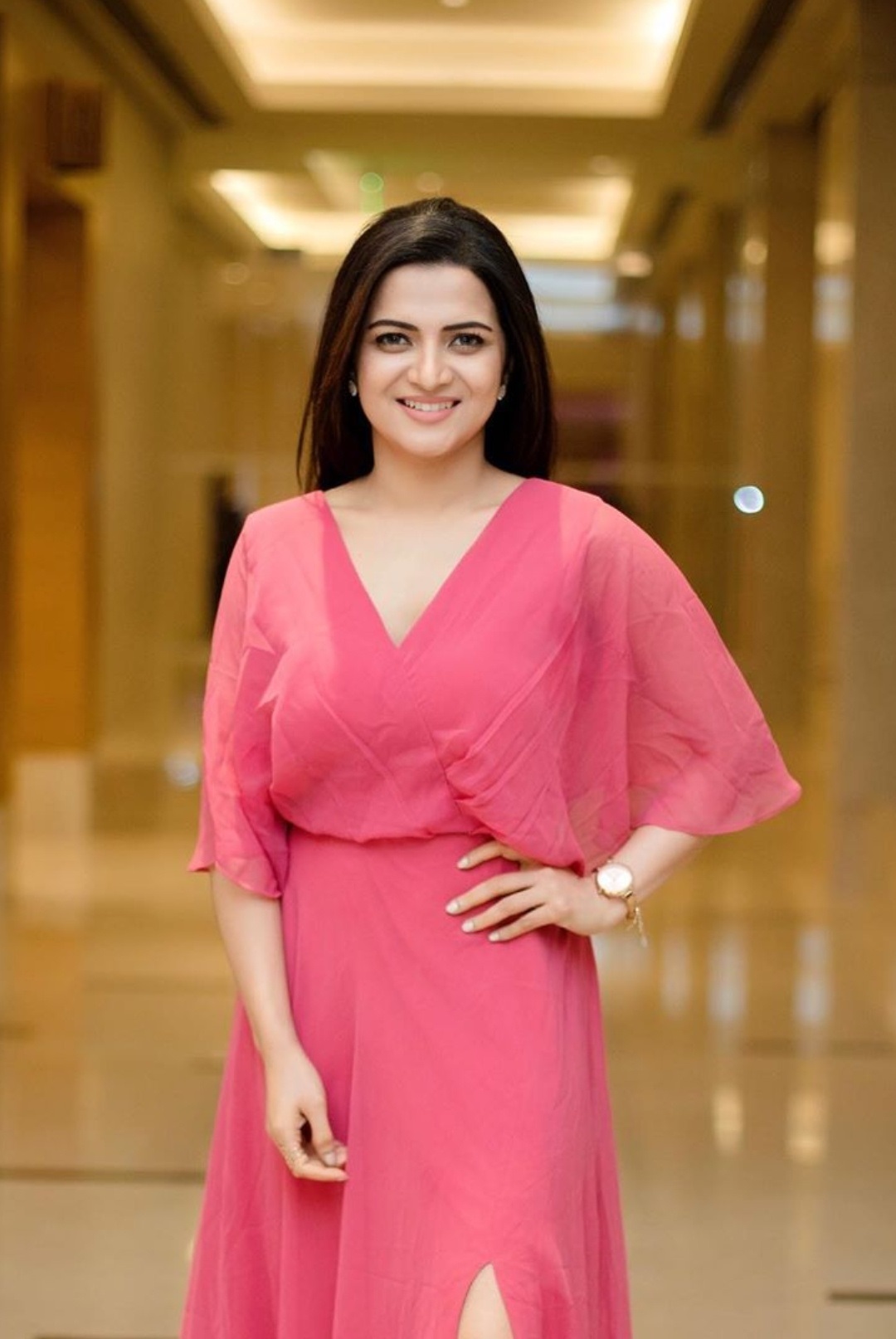 Dhivyadharshini Aka DD Sizzles In Pink Robe Dress