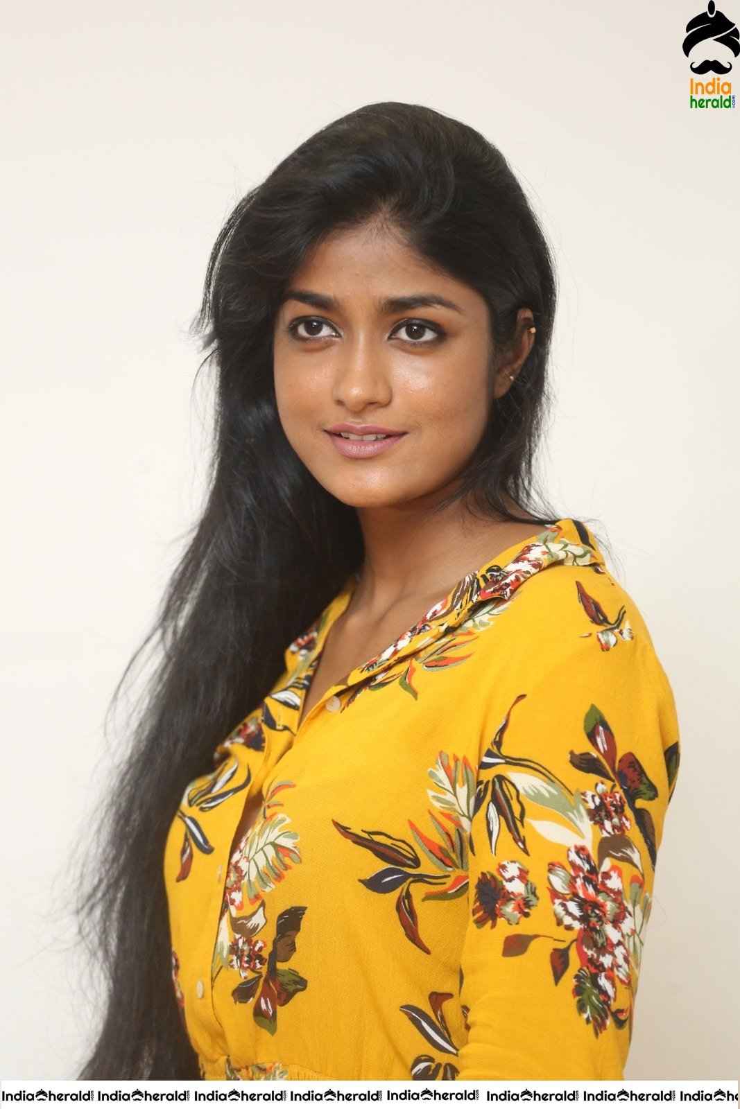 Dimple Hayathi Latest Hot Teasing Navel Photos in Top and D