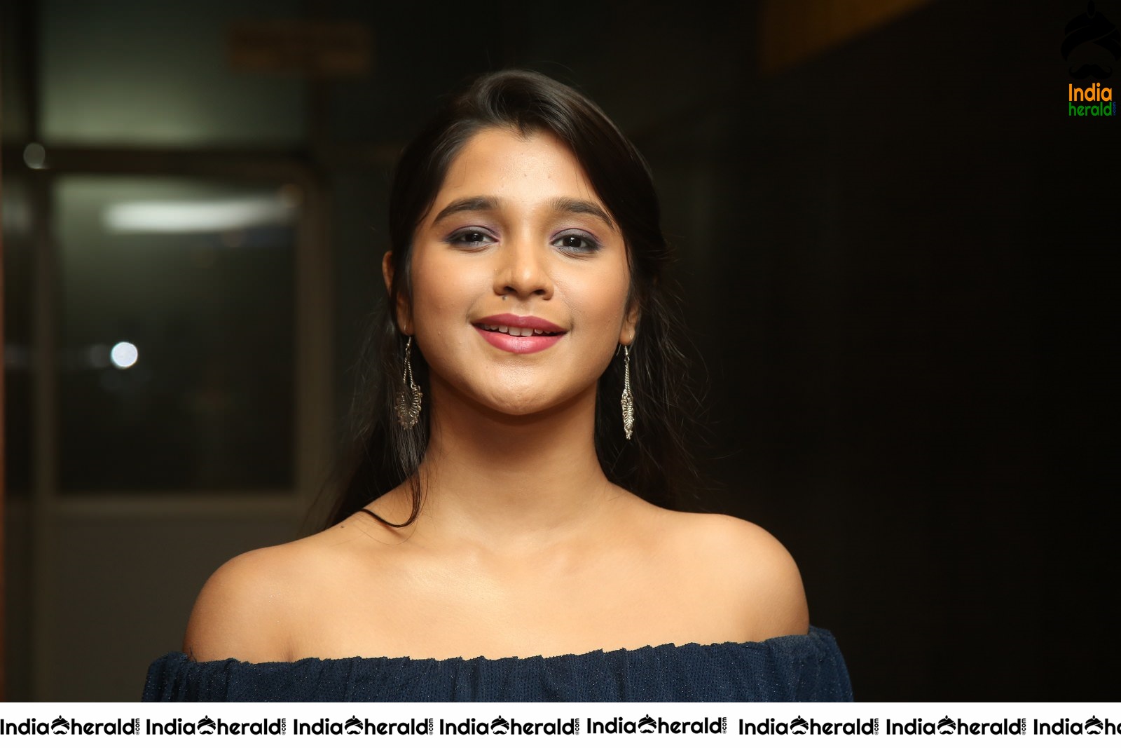 Elsa Ghosh Latest Stills in Royal Blue Costume Set 2