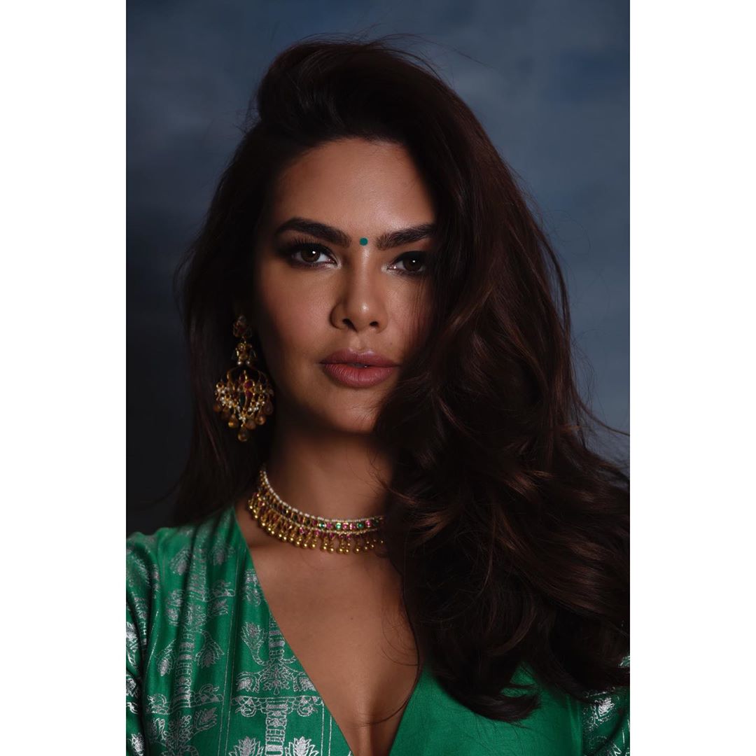 Esha Egupta Is Looking Hot And Sexy In Green Colour Dress
