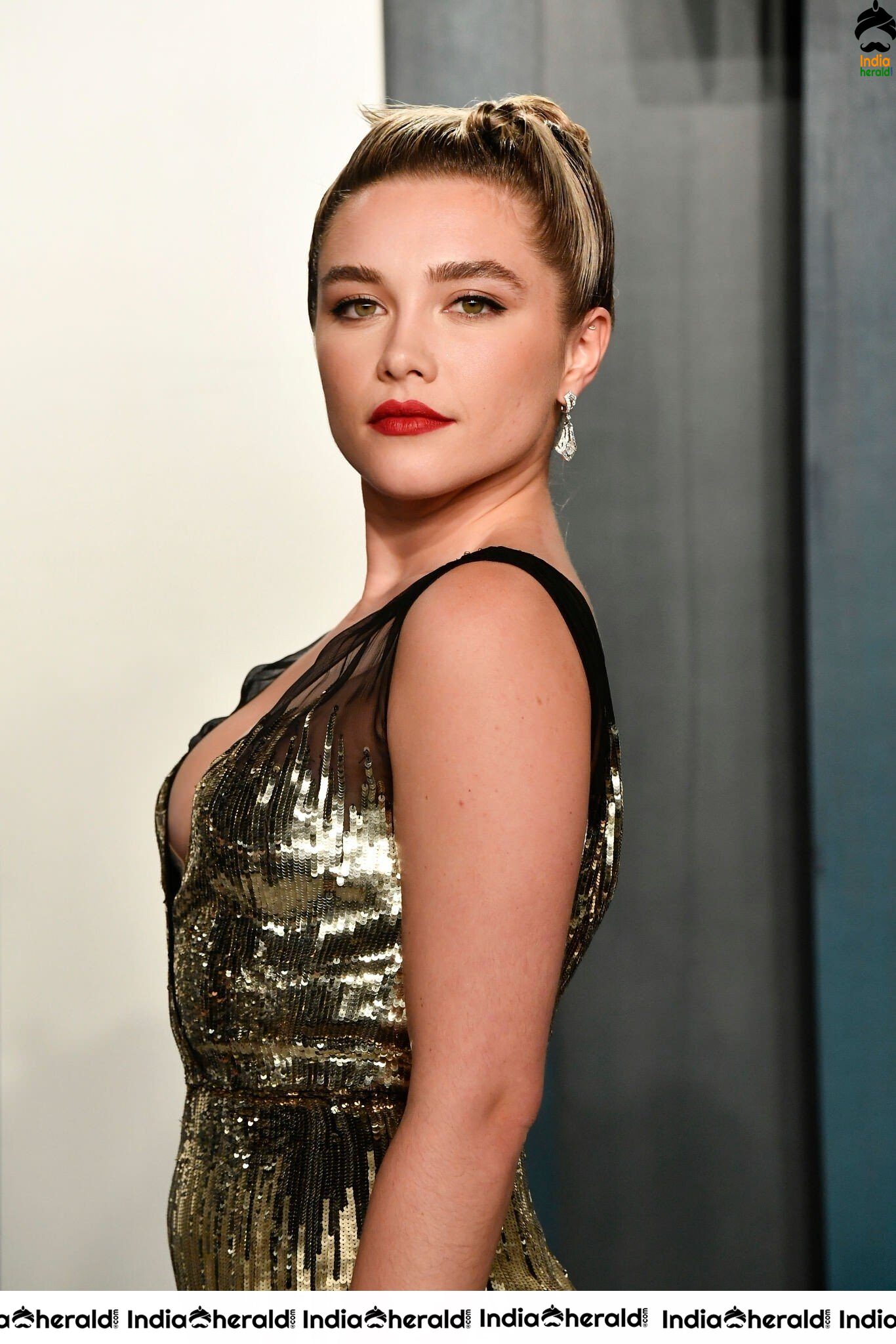 Florence Pugh at Vanity Fair Oscar Party in Beverly Hills S