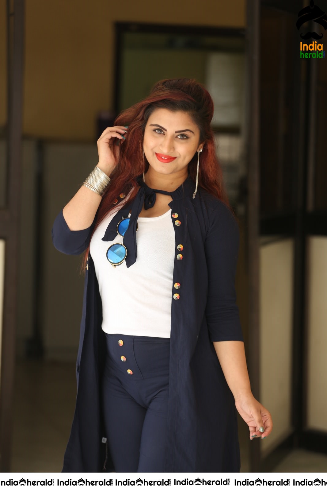 Gunnjan Aras Latest Stills Set 2