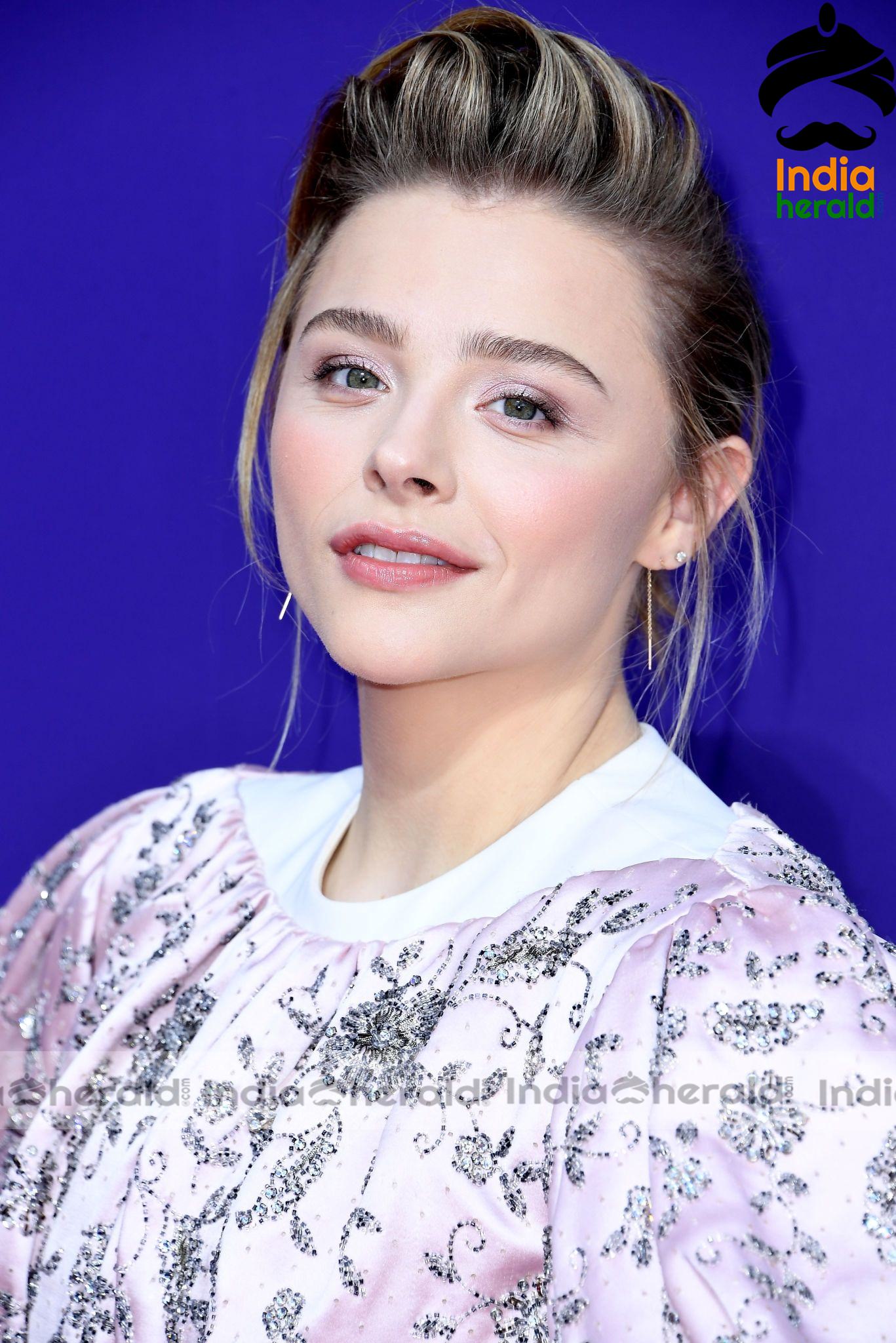 Hot Chloe Grace Moretz with the crew at the the Premiere of