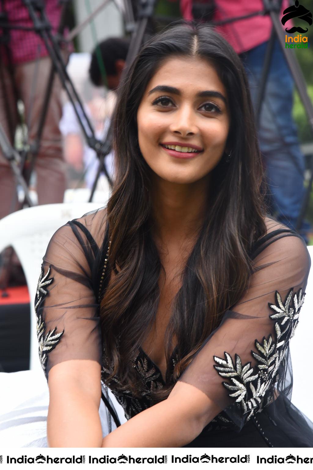 Hot Pooja Hegde Ravishing and Slaying in Black Set 4