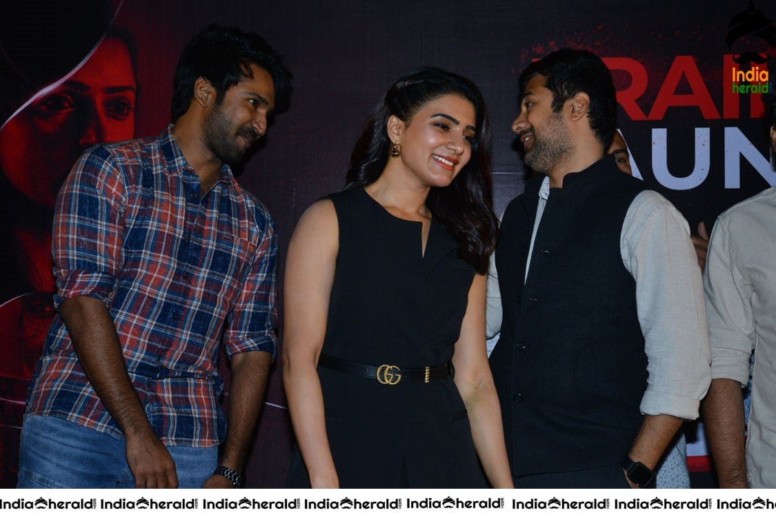 Hot Samantha Akkineni slaying in Black at a Throwback Event