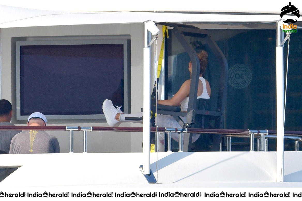 Jennifer Lopez Hot In A Swimsuit On A Yacht In Saint Tropez