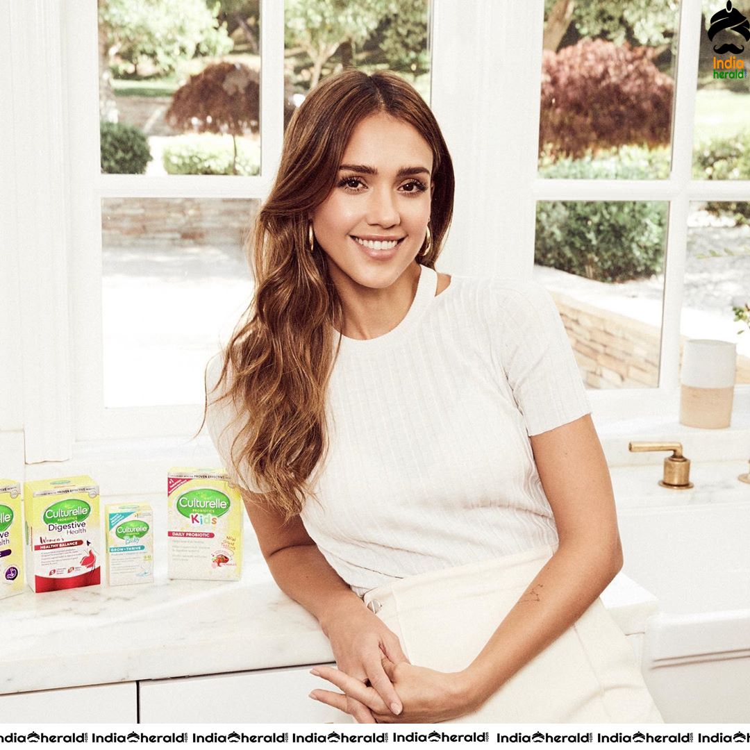 Jessica Alba Latest Hot Photos Collection Set 2