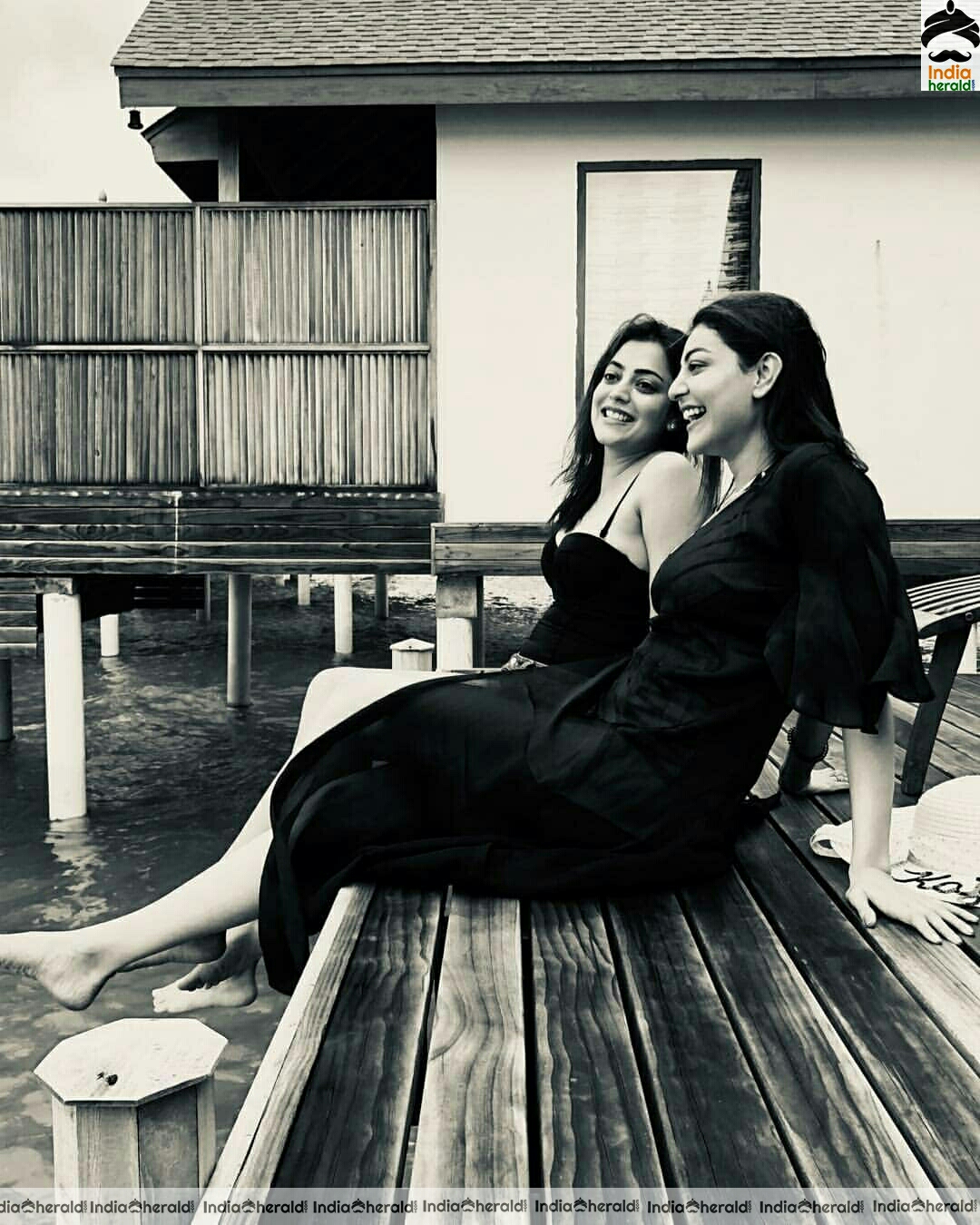 Kajal Aggarwal And Her Sister Cute Stills