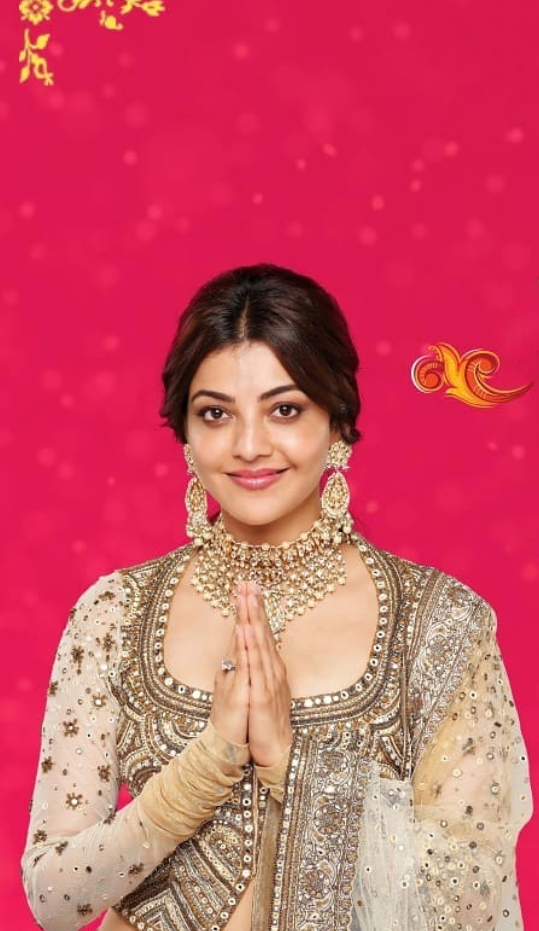 Kajal Aggarwal Hot Chubby Hip and Navel Show for Poorvika M