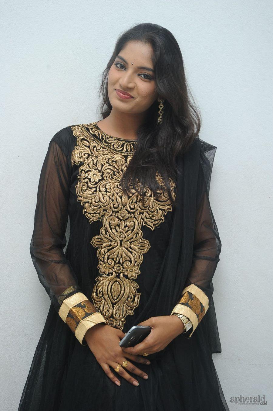 Keerthi Amodi Cute Images