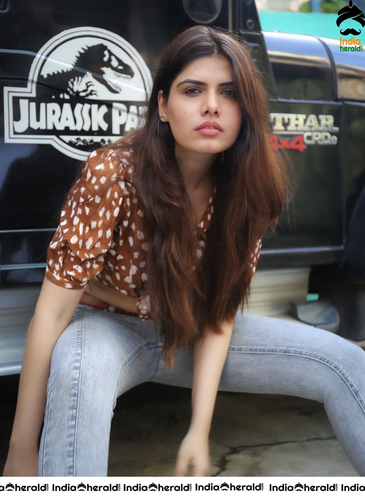 Latest stills of Hot Heroine Twinkle Saaj