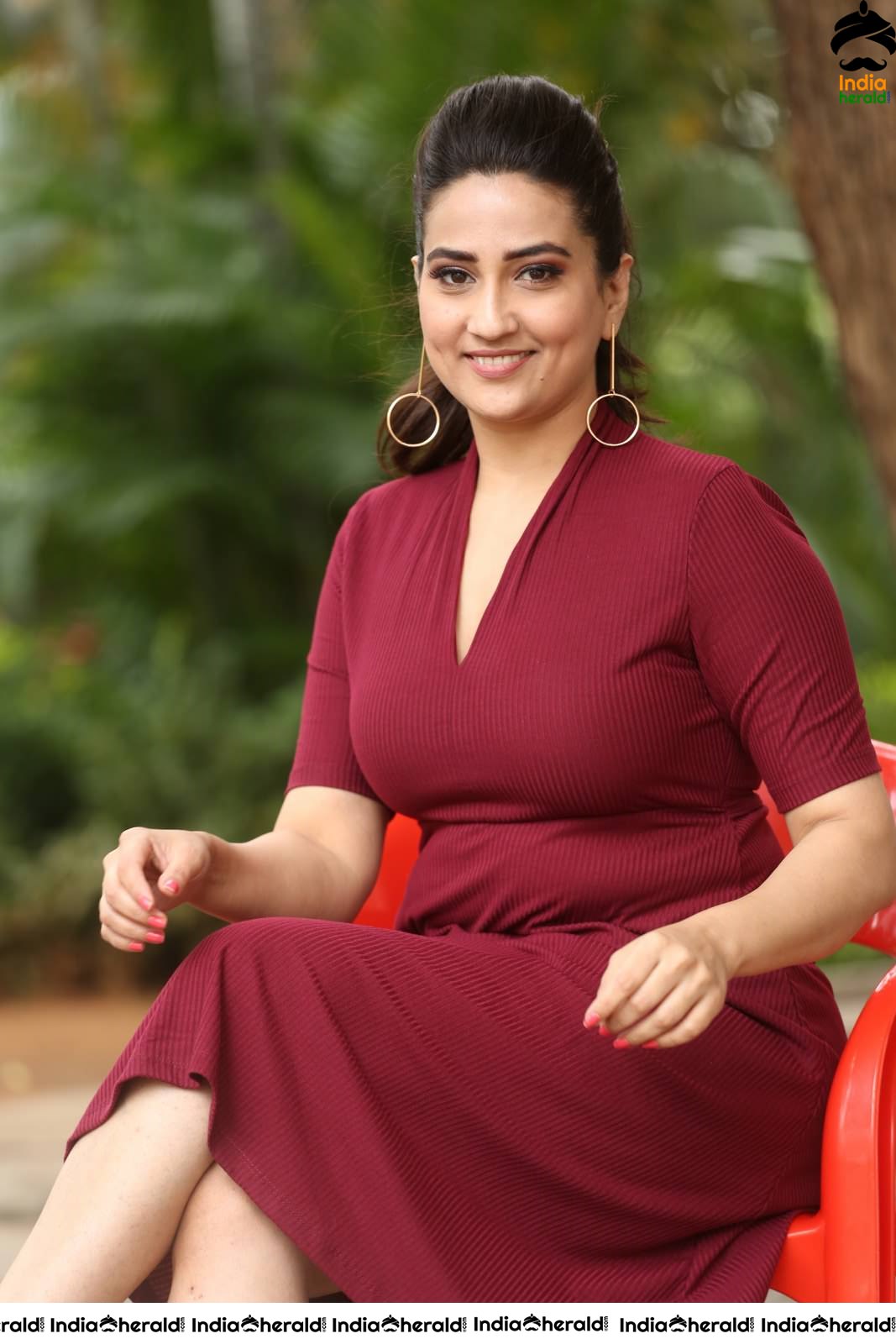 Manjusha Hot in Maroon Frock Set 1