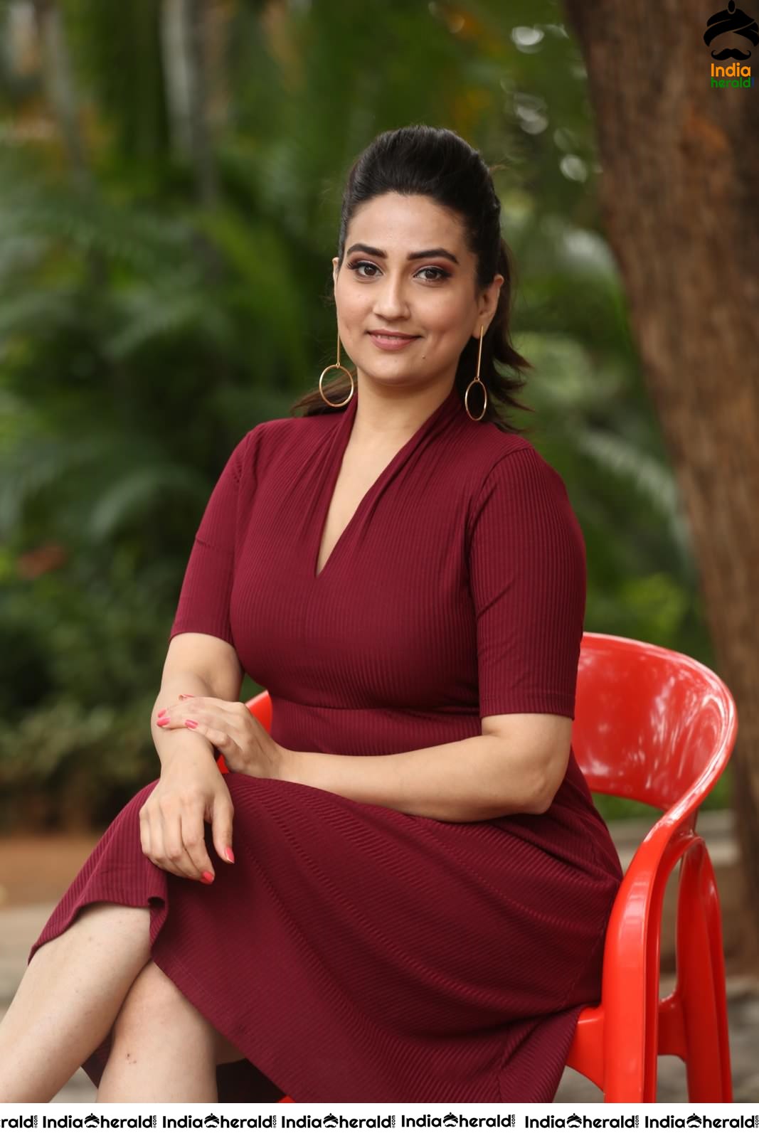 Manjusha Hot in Maroon Frock Set 1