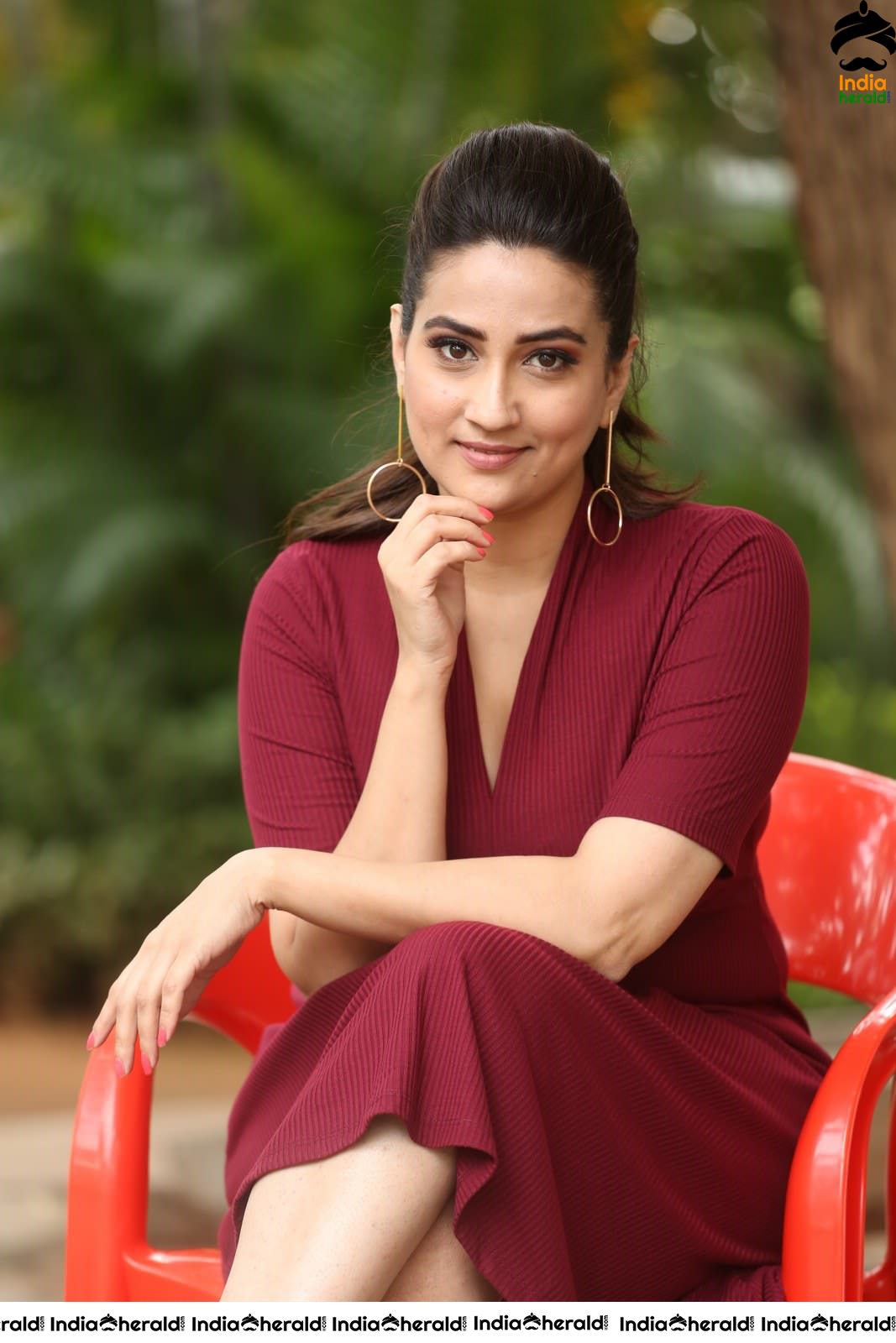 Manjusha Hot in Maroon Frock Set 1