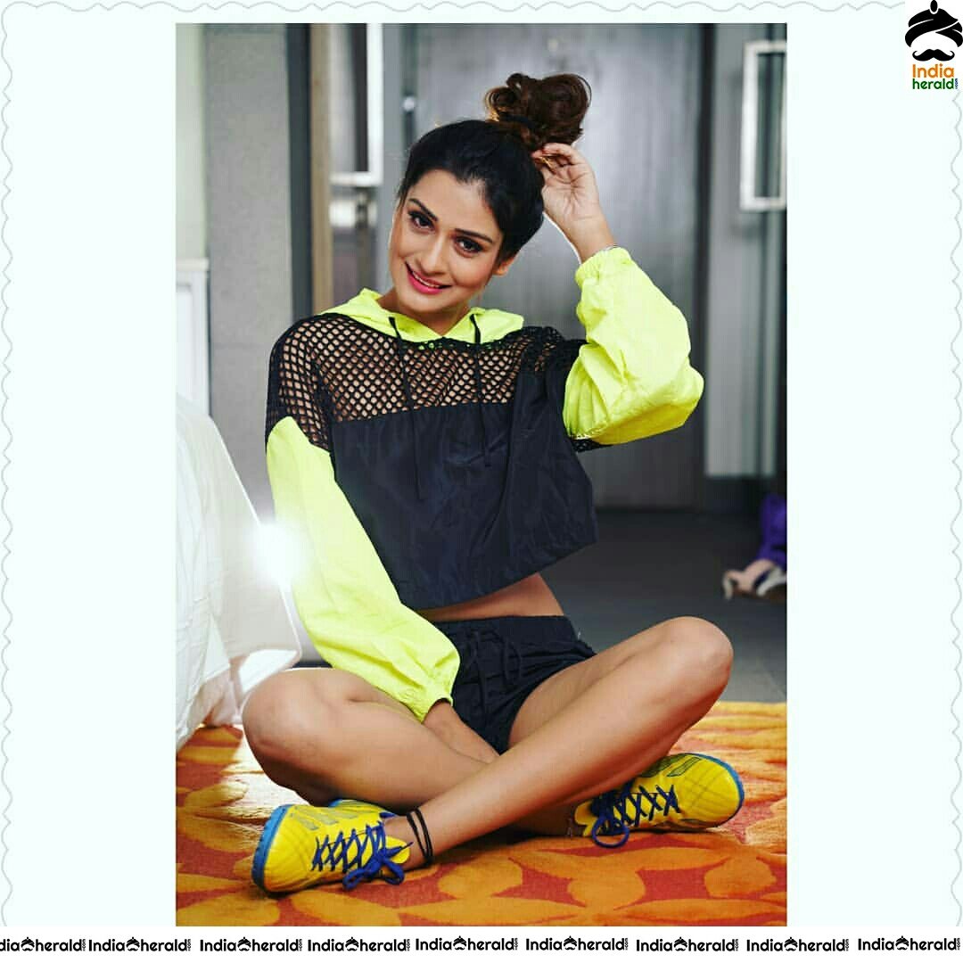 Payal Rajput Latest Hot Thigh Revealing Photo Shoot
