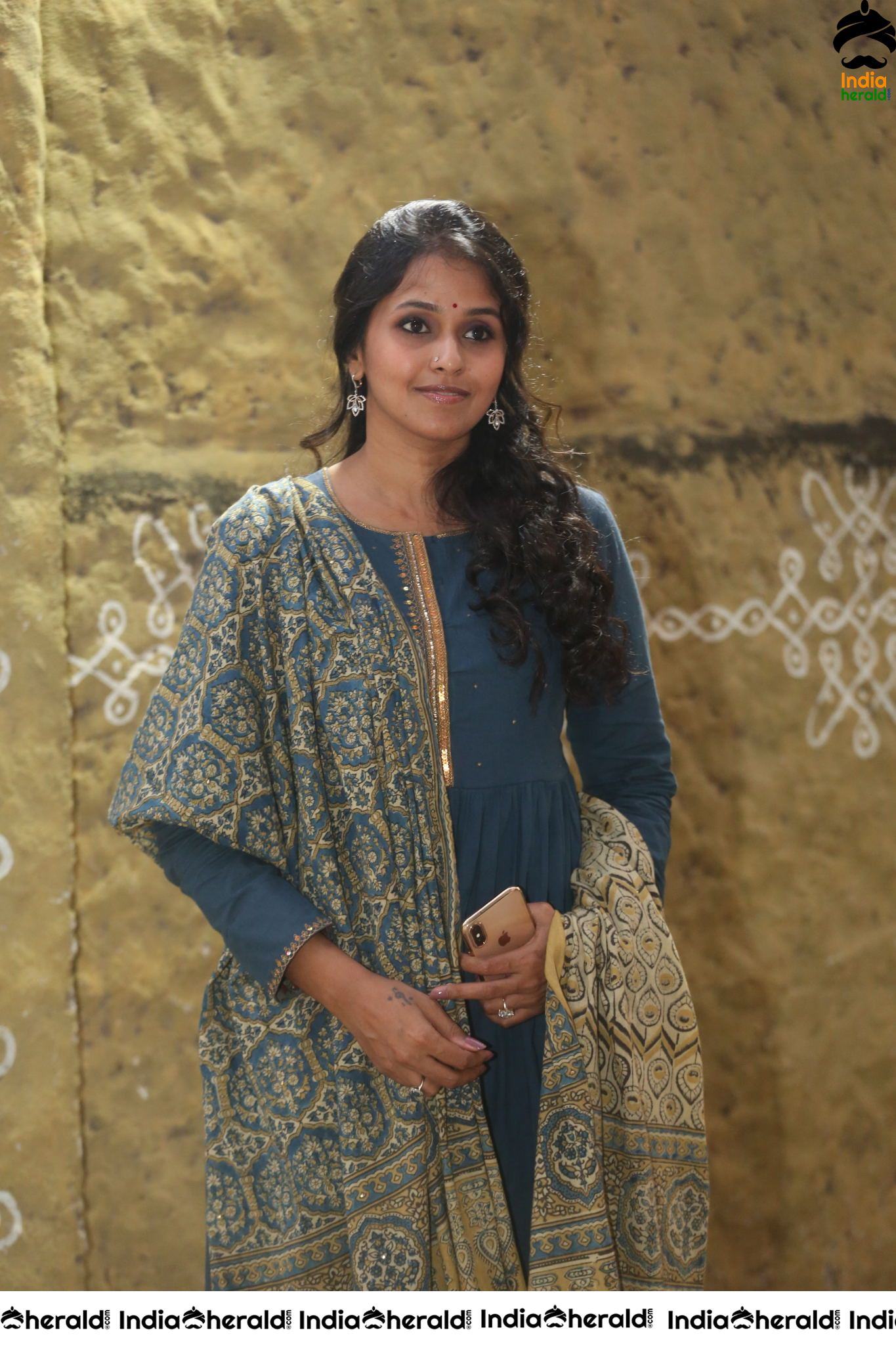 Pop Singer Smita At Cauvery Calling Photoshoot Set 1