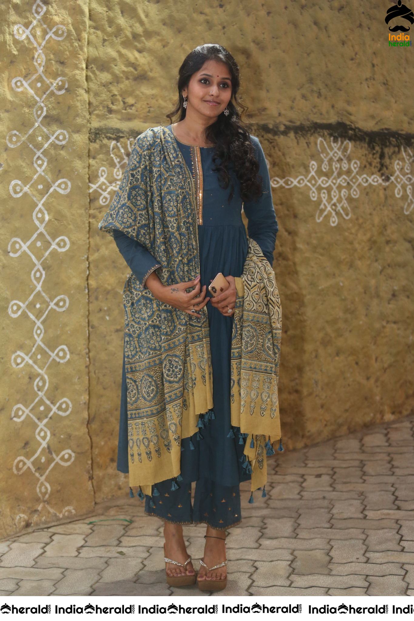 Pop Singer Smita At Cauvery Calling Photoshoot Set 1