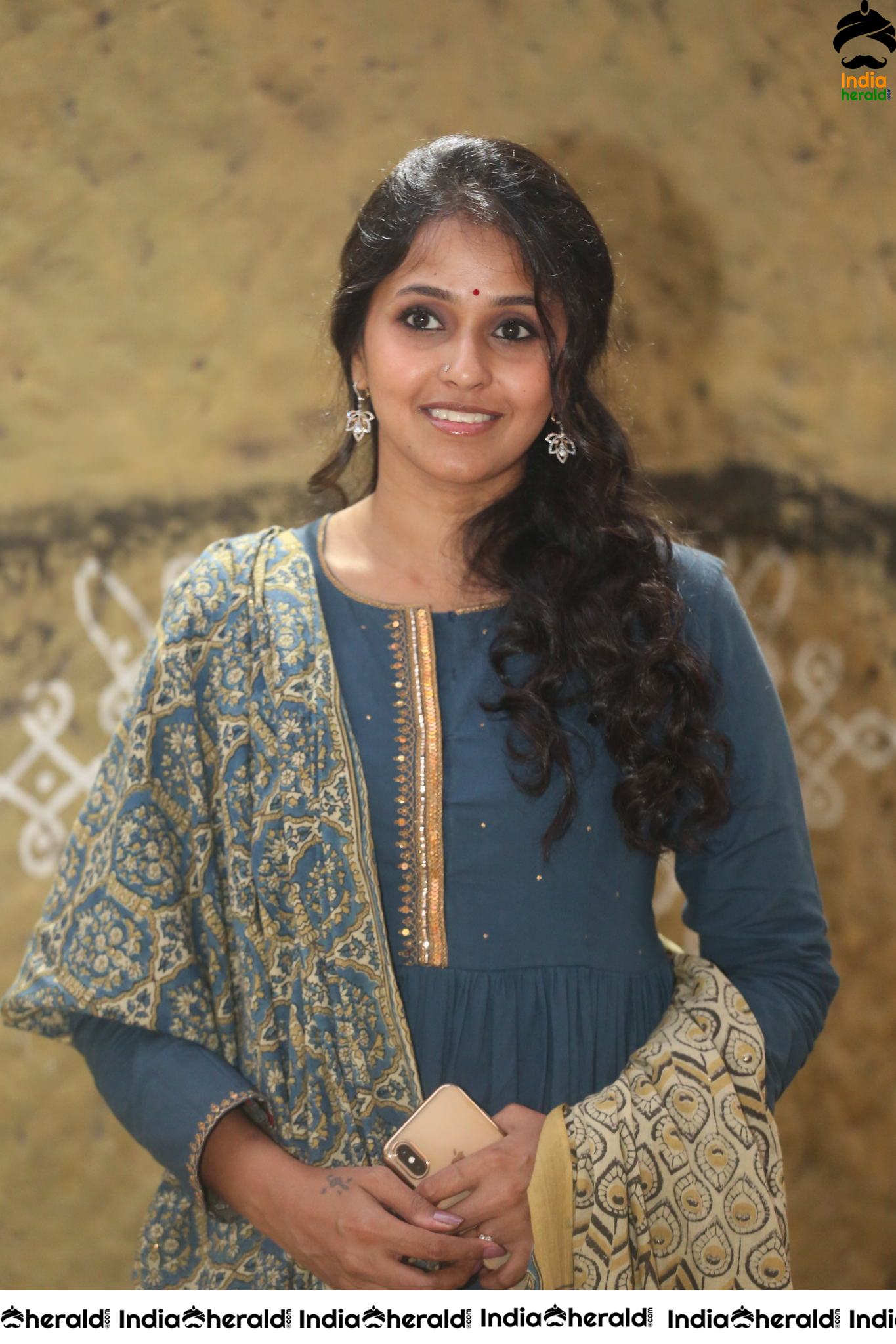 Pop Singer Smita At Cauvery Calling Photoshoot Set 3