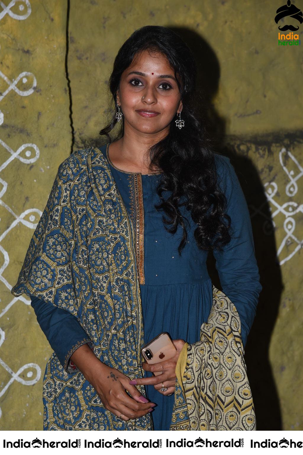 Pop Singer Smita At Cauvery Calling Photoshoot Set 4