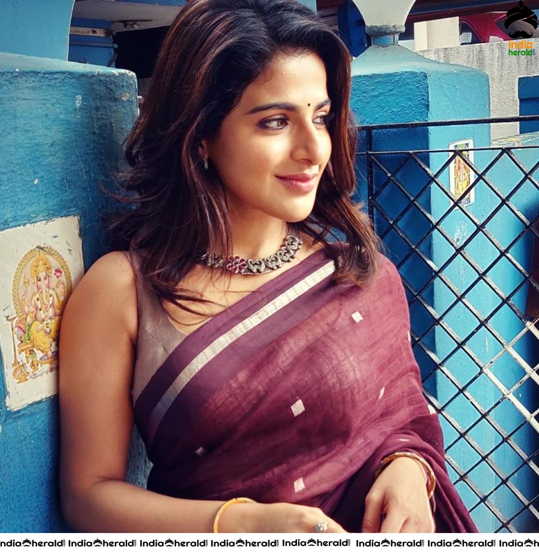 Pretty Iswarya Menon in Naan Sirithaal