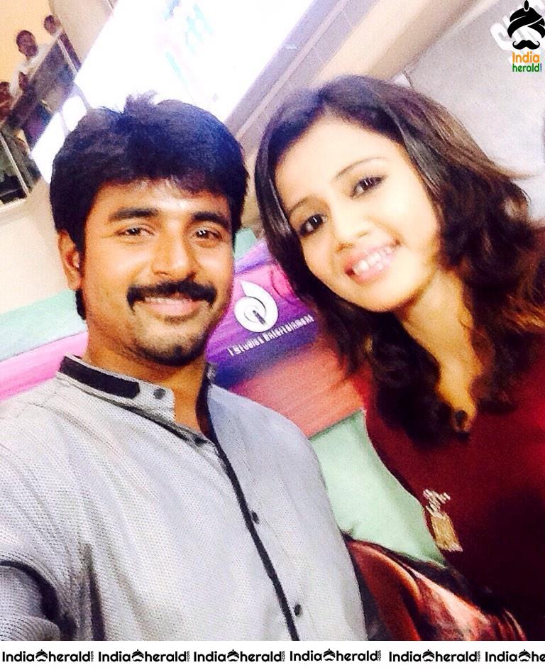 Rare and Unseen Photos of Anchor Anjana Rangan Set 4