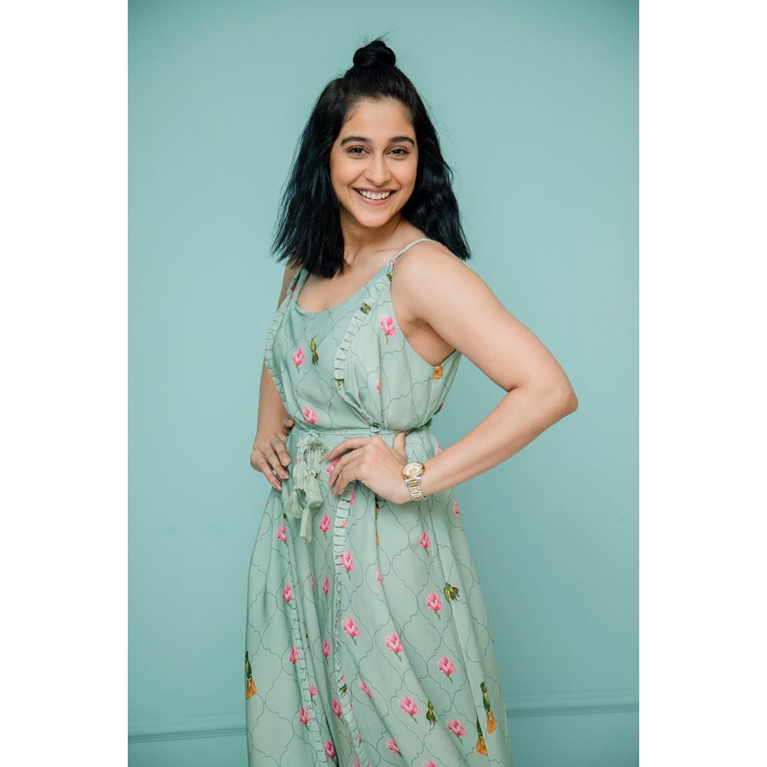 Reginaa Cassandraa Funky Photoshoot