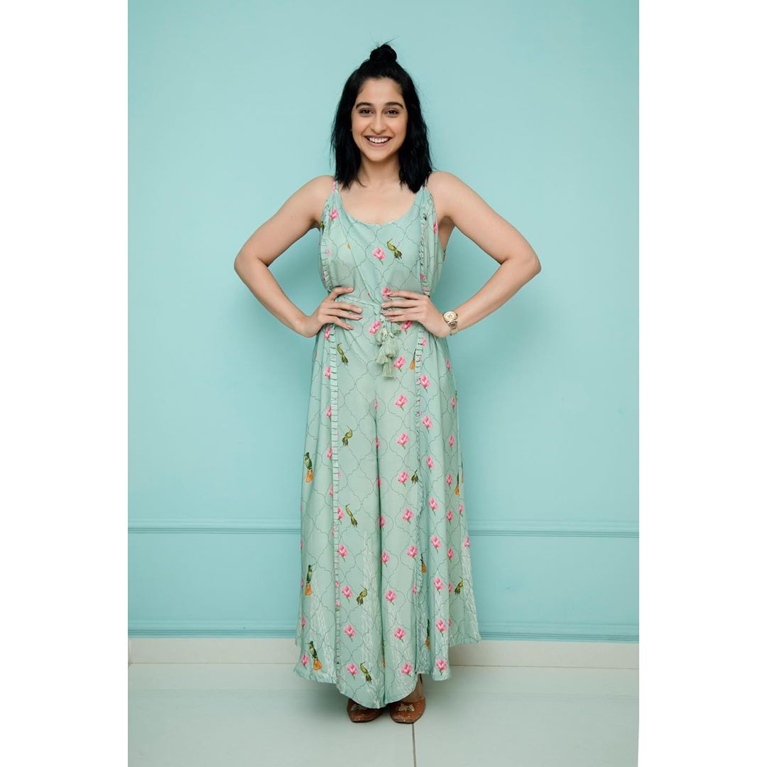 Reginaa Cassandraa Funky Photoshoot