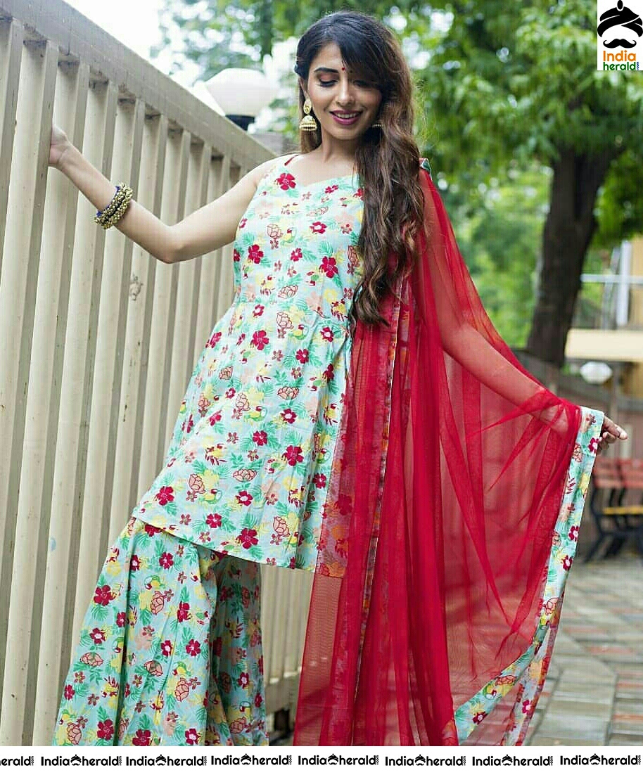 Ruma Sharma Hot HD Stills From Fashion Floor India Photosho