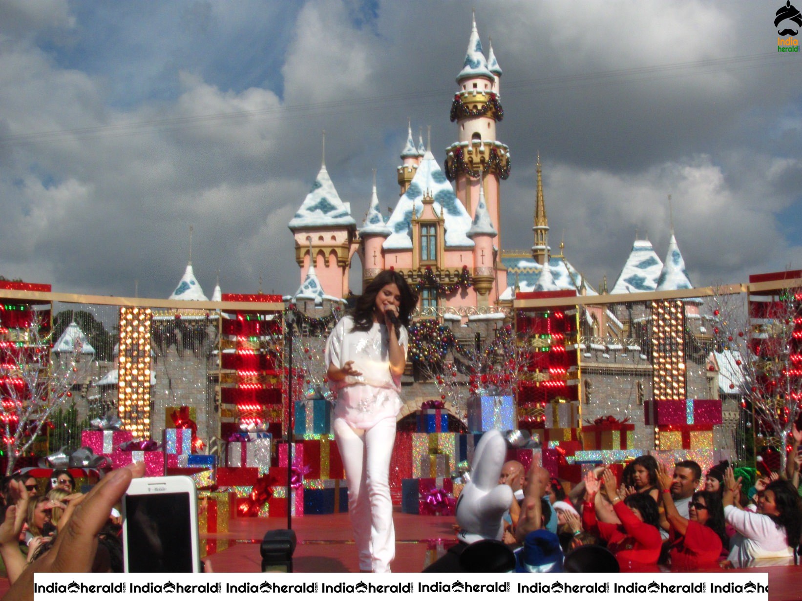 Selena Gomez performs before a huge crowd at Disneyland