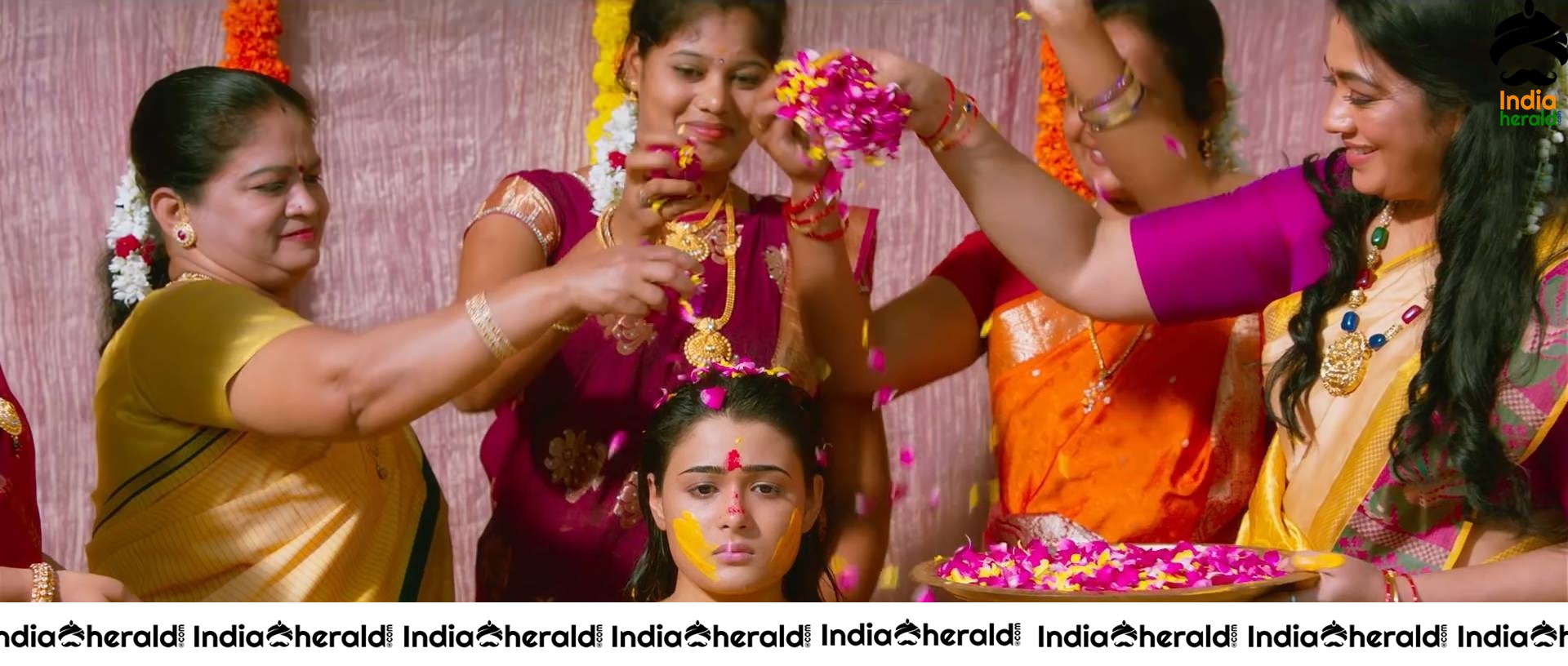 Shalini Pandey Hot Photos From 100 Percent Kaadhal Movie Se