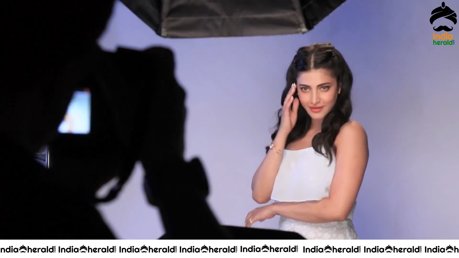 Shruti Haasan Hot BTS Photos during Ad Shoot Set 5