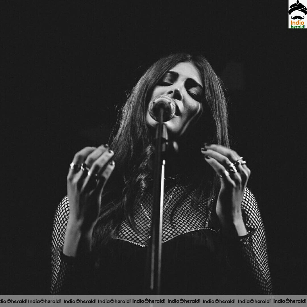 Shruti Hassan Musical Concert Stills