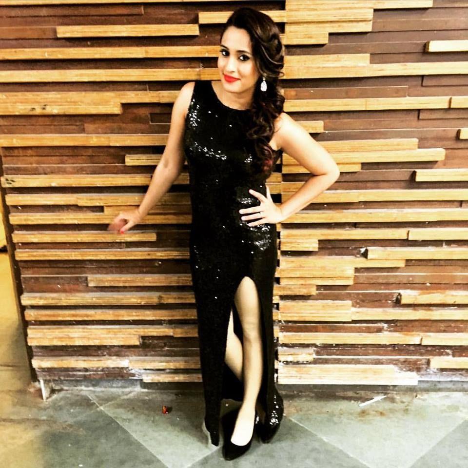 Singer Shweta Pandit Hot