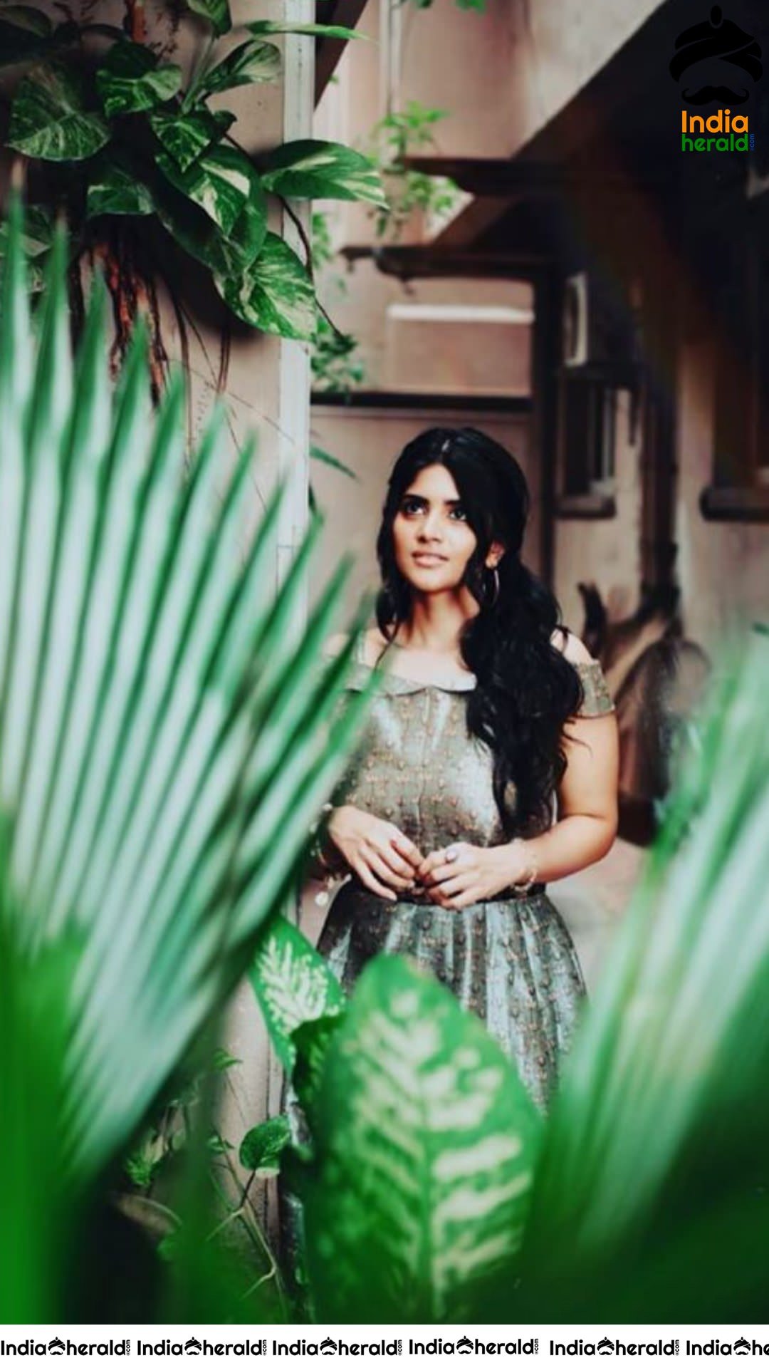 Thigh Beauty Megha Akash Latest Insta Photos