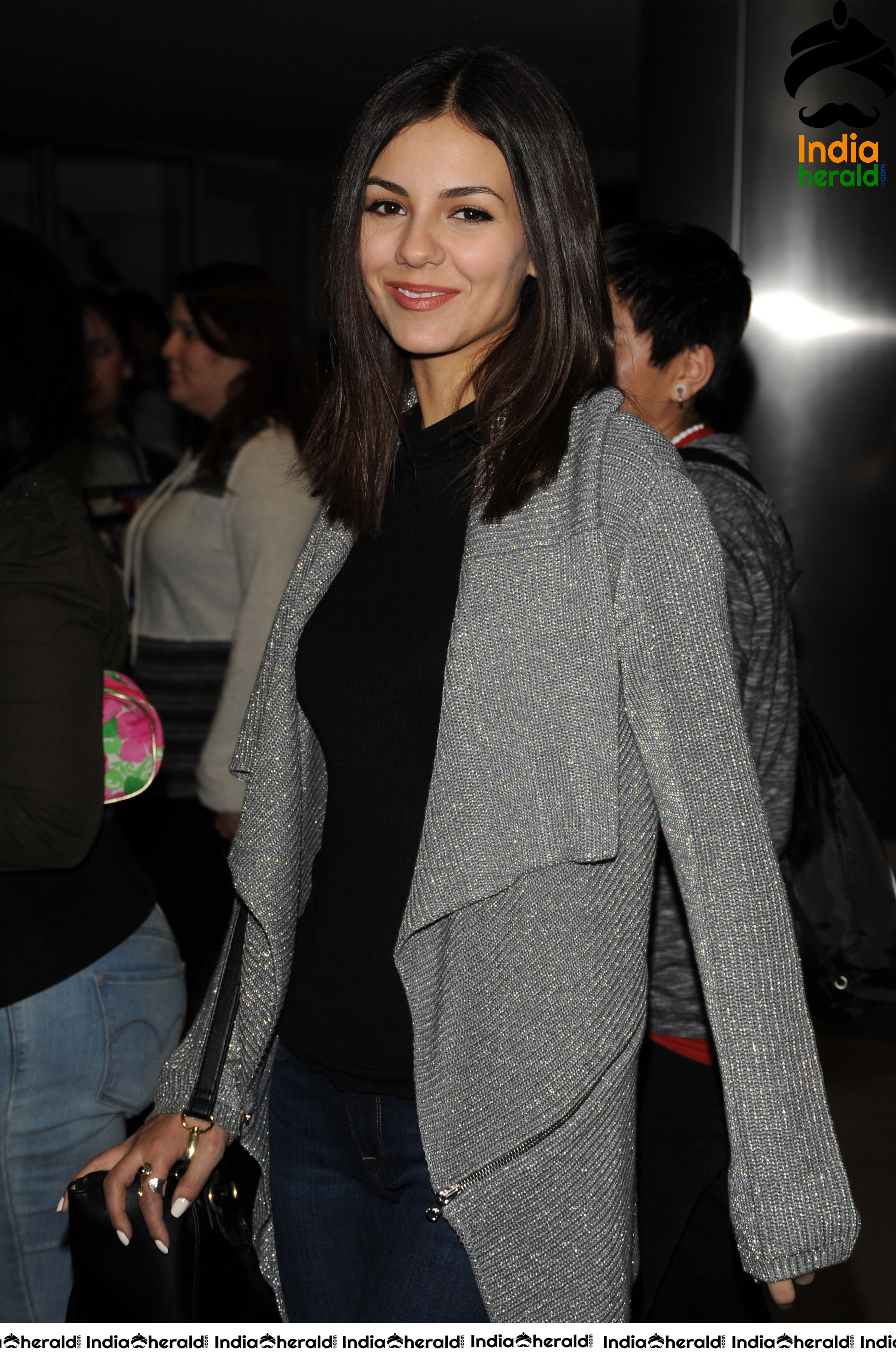Victoria Justice Caught by Paparazzi at LAX Set 2