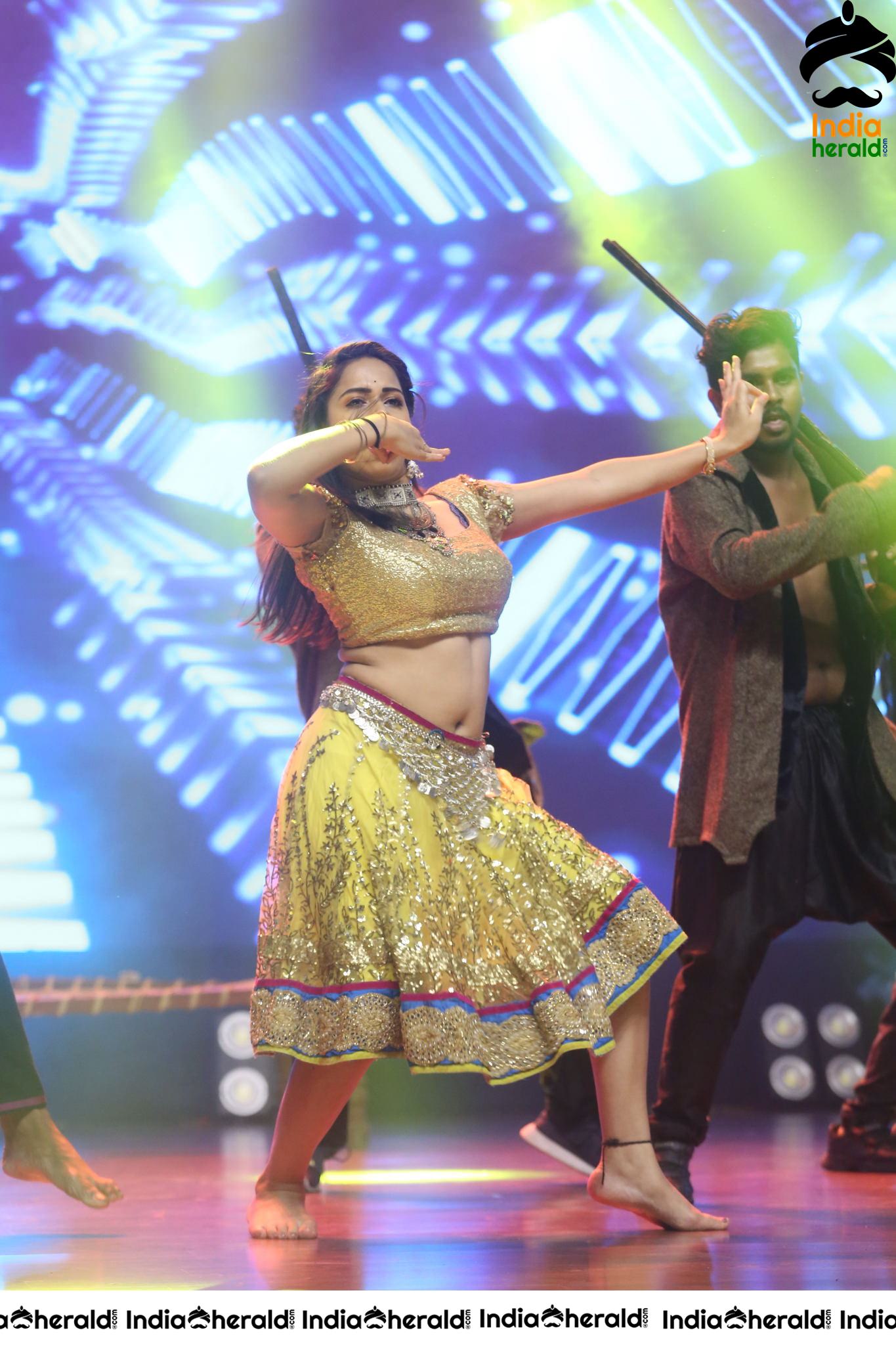 Hot And Sexy Dance Number Performed In Stage At Valmiki Pre