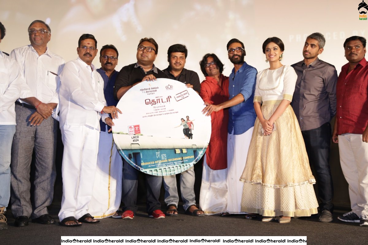 Keerthy Suresh and Dhanush in Thodari Throwback Event Photo