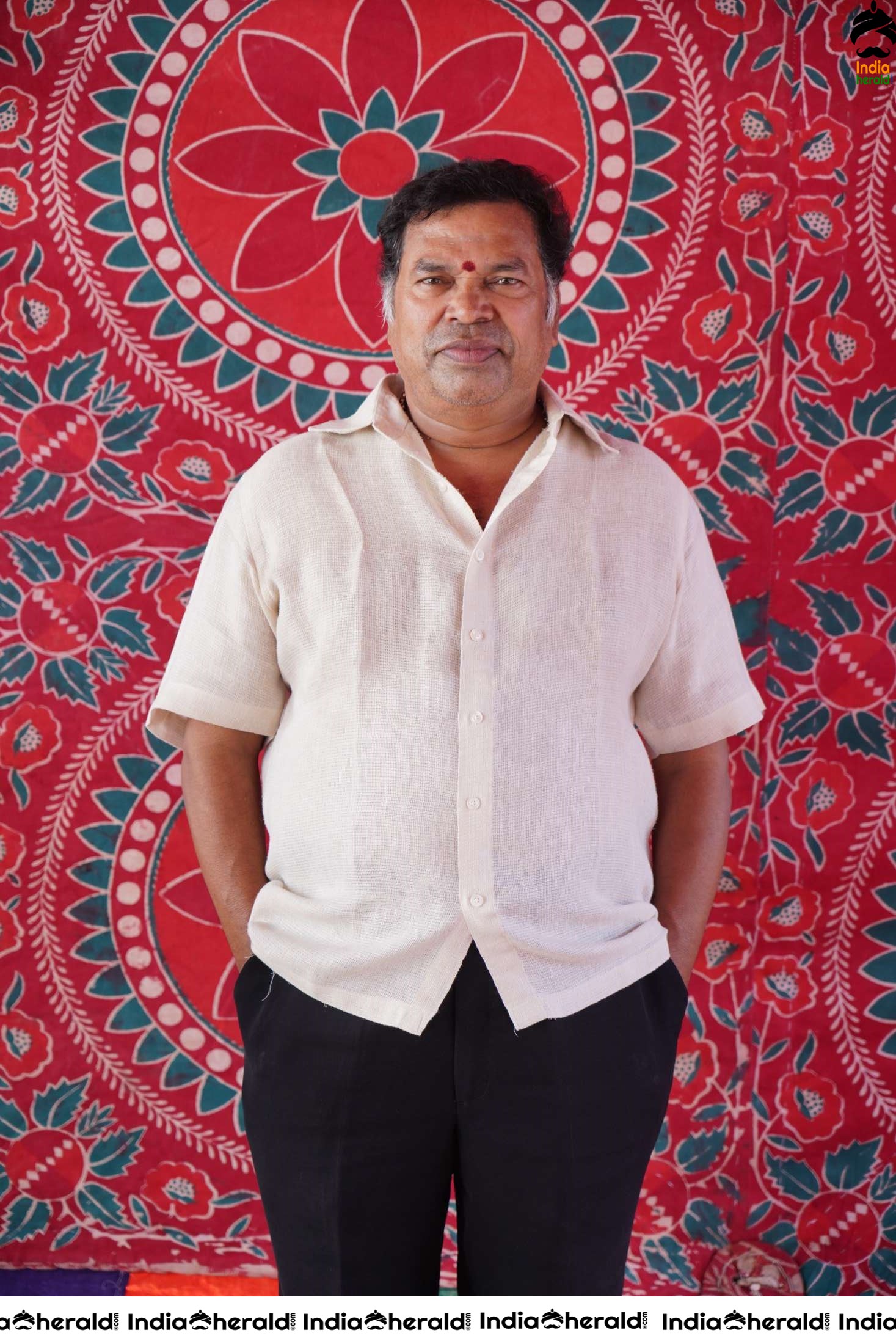 Pooja stills of Libra Productions Banner Untitled Film Set 8