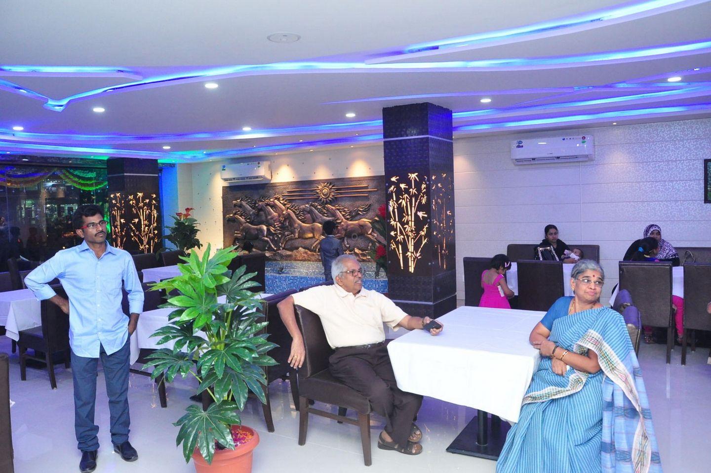 Rashi Khanna Launches Bahar Cafe Restaurant Photos
